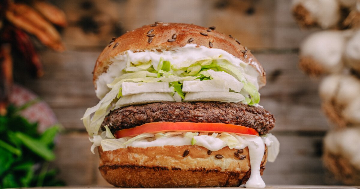 Meet the Greek burger, the new Submarine burger for summer | SUBMARINE